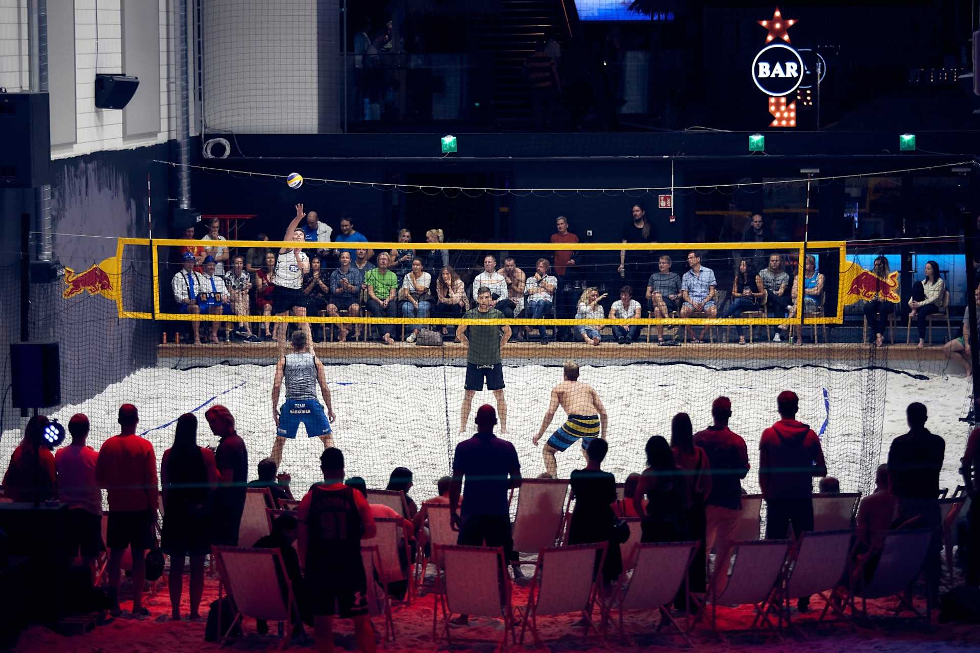 Biitsi Pasila valkoista hiekkaa, beach volley kentät, 3 saunatilaa ...