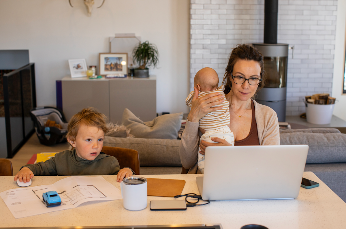 How Remote Work is Encouraging Pregnant and Postpartum Moms to Overwork ...
