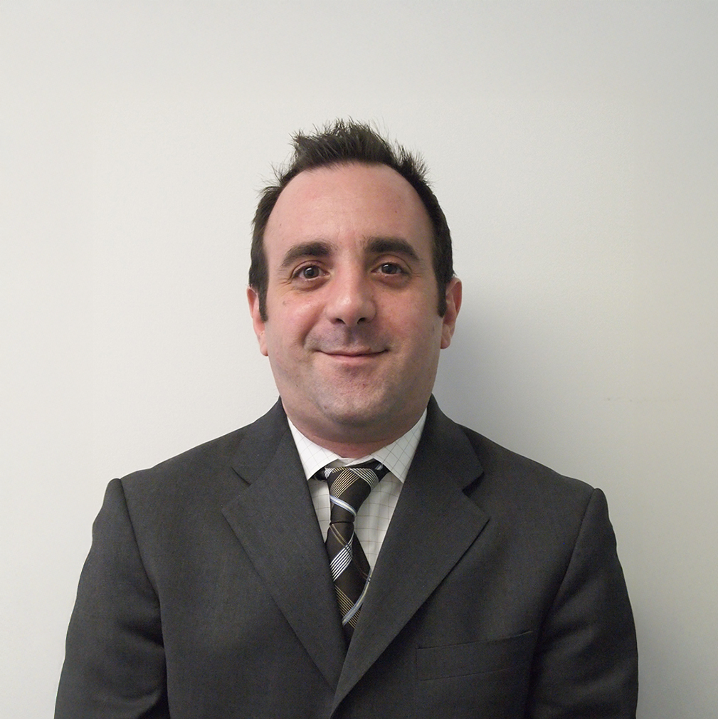 Peter DeSimone Scholarship | US SIF