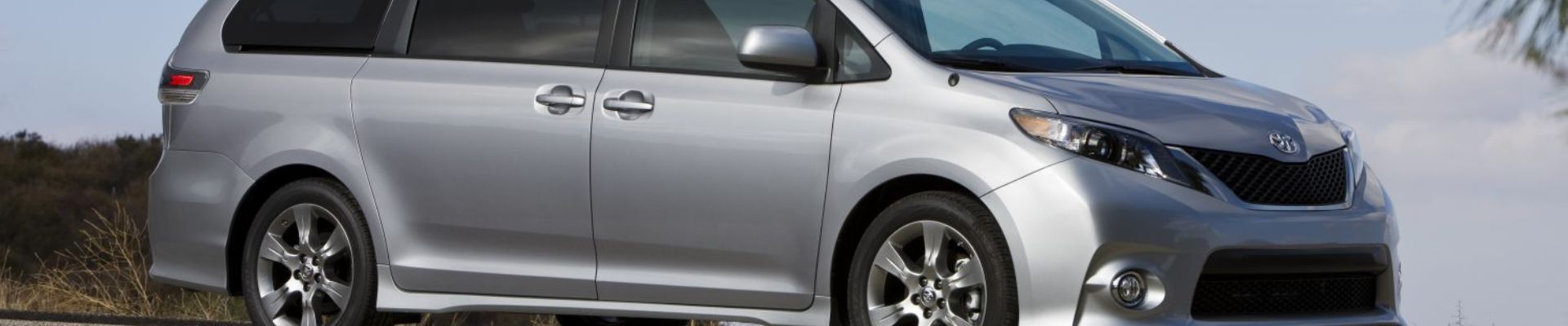 Minivan mania: 5 family haulers on a $10,000 budget