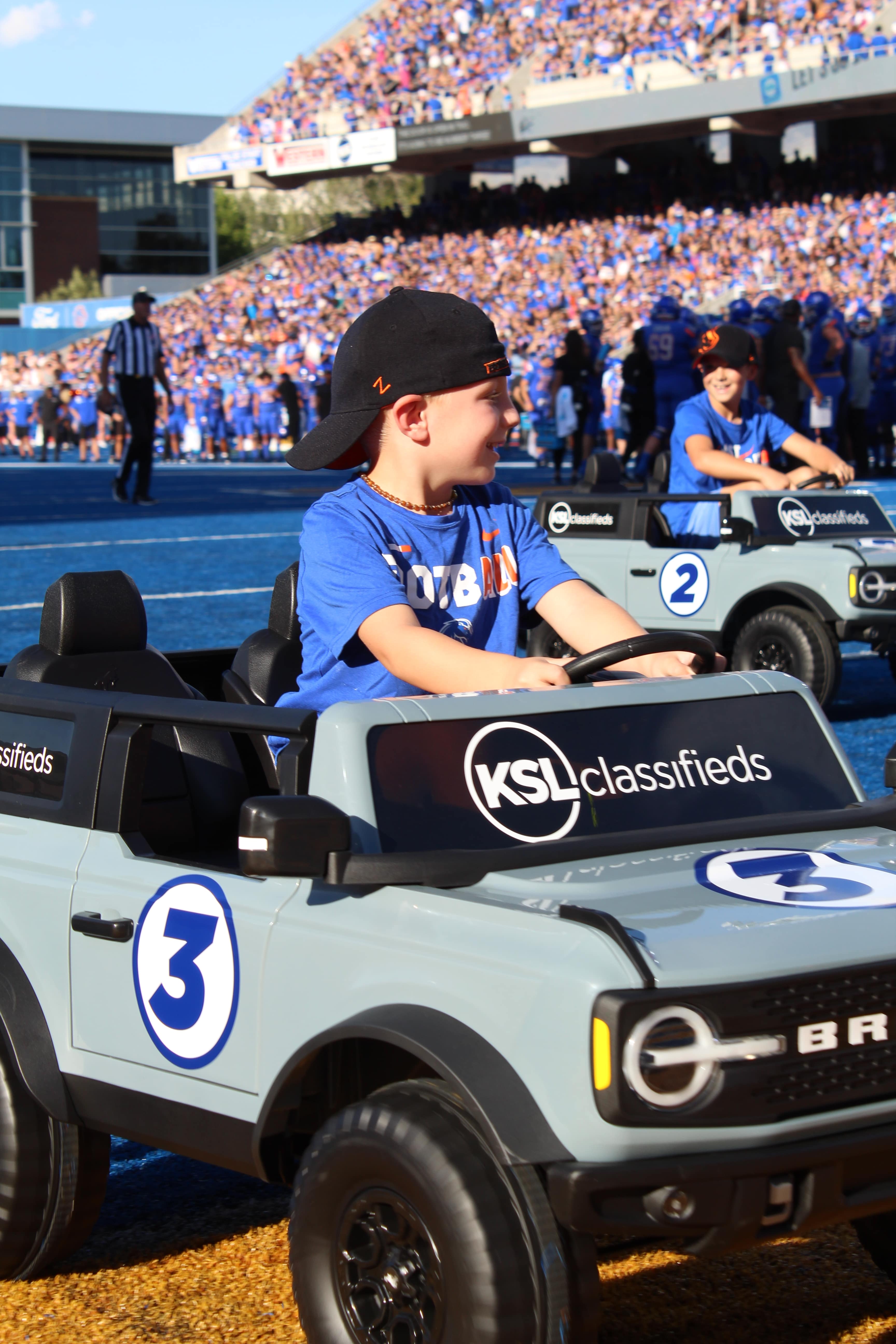 Younger brother wins big at Boise State game