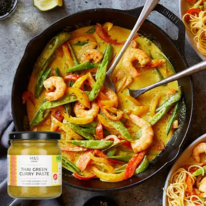 7 cupboard essentials to make curry in minutes | M&S Food