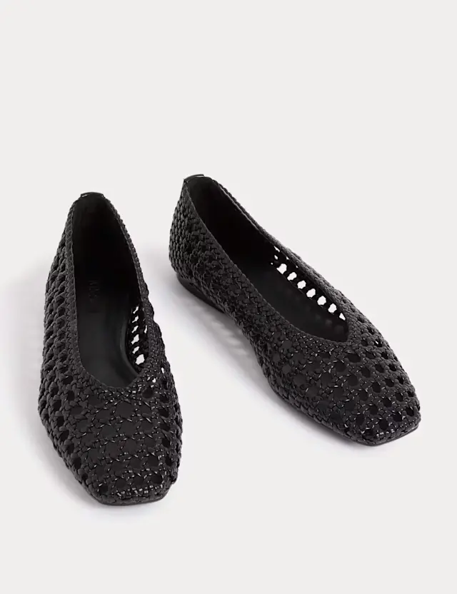 How to Style Mary Janes & Ballet Pumps | M&S
