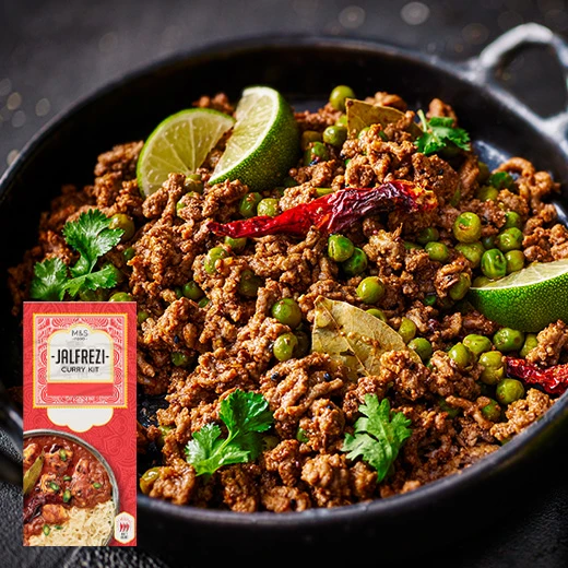 7 cupboard essentials to make curry in minutes | M&S Food