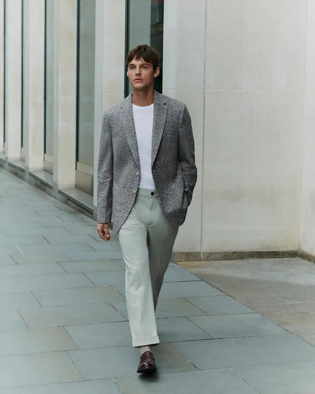 Men's Chinos Fit Guide | M&S