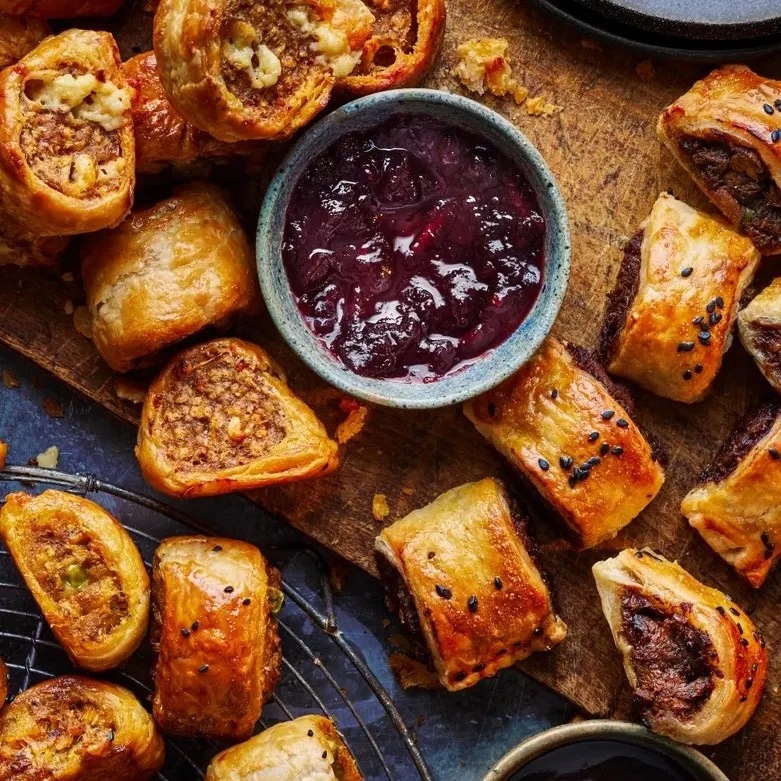 16 Cocktail Blinis | M&S
