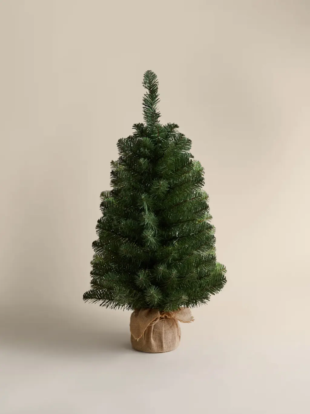 Buying Guide: How To Choose A Christmas Tree | M&S
