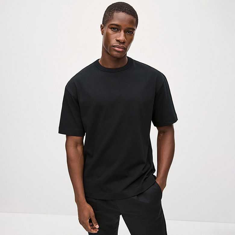 Men's T-shirt Fit Guide | M&S