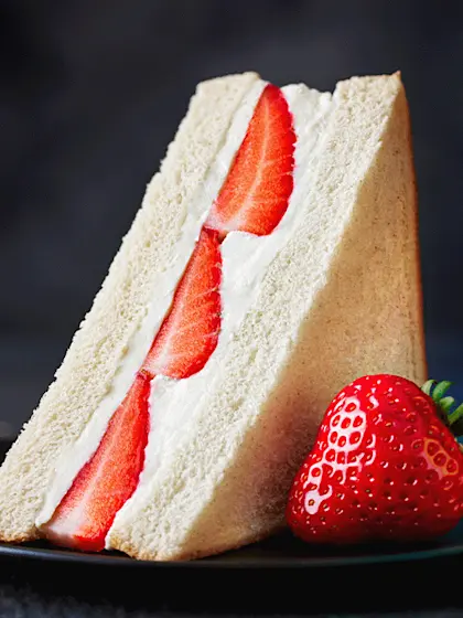 Strawberries and Cream Recipe Ideas | M&S Food