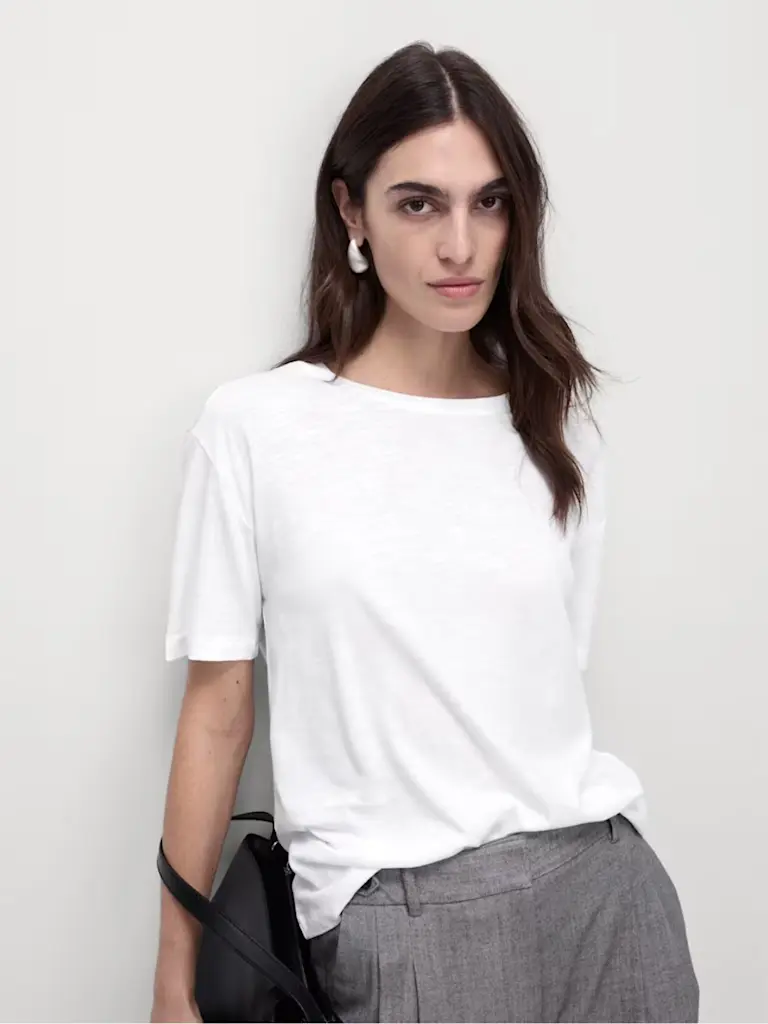 Women's T-shirt Fit Guide | M&S