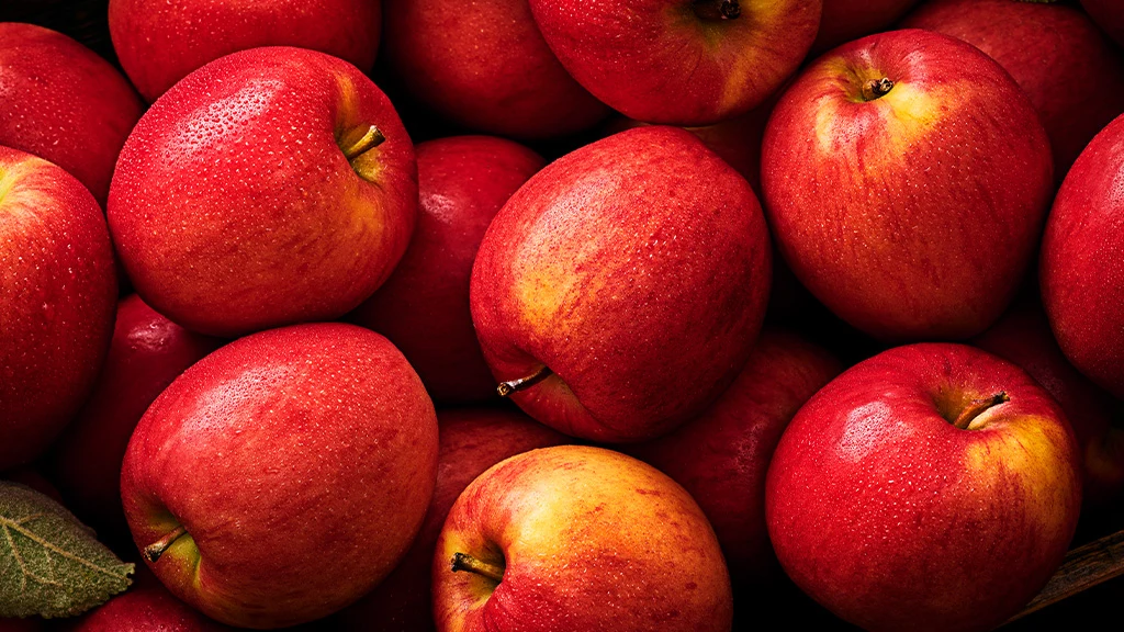 Our Best Ways to Use British Apples | M&S Food
