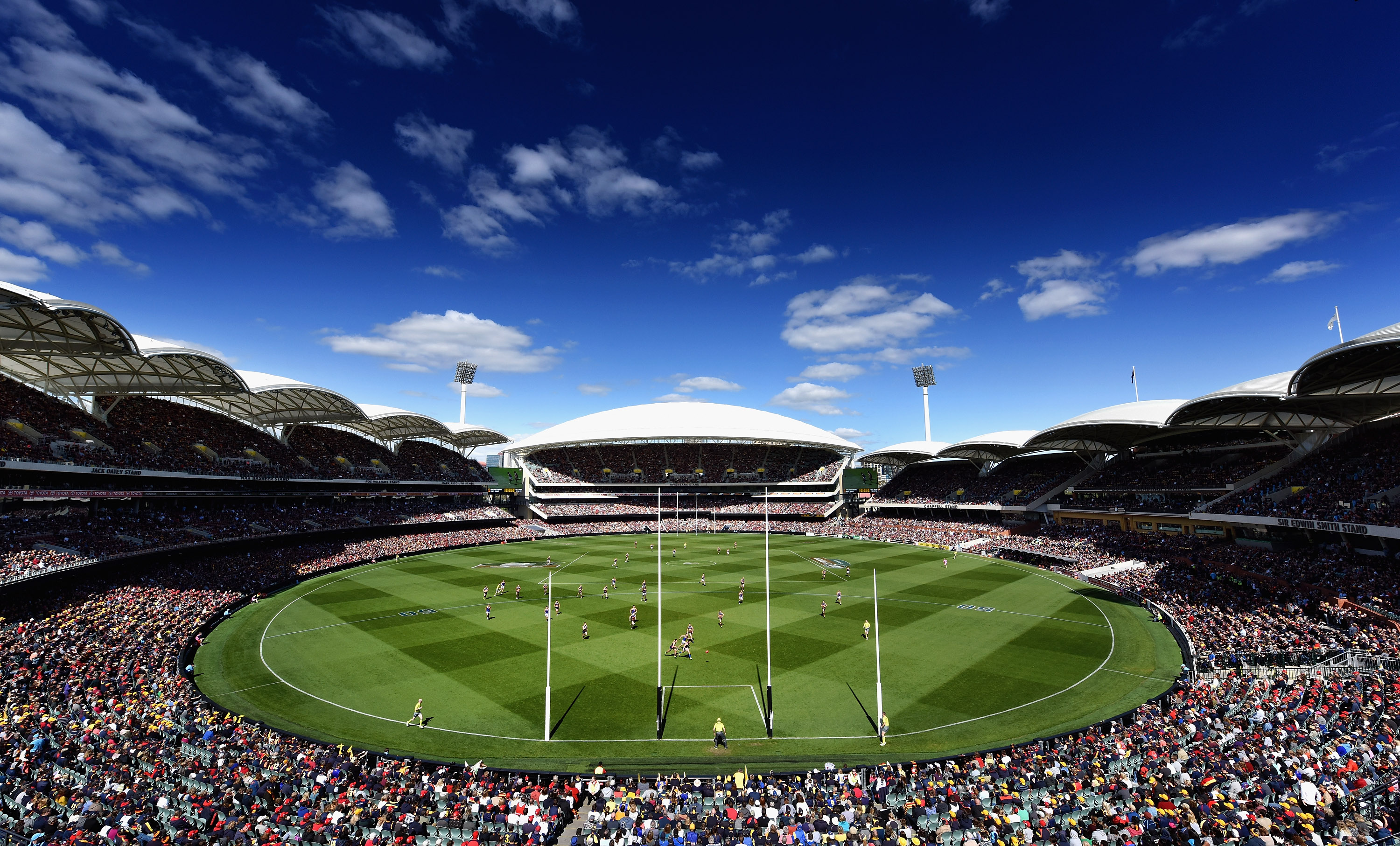 'It’s nearly impossible': MCG chief weighs in on Adelaide Oval ...