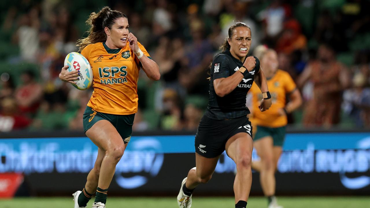 Black Ferns Sevens fall short in thrilling Perth final against hosts ...