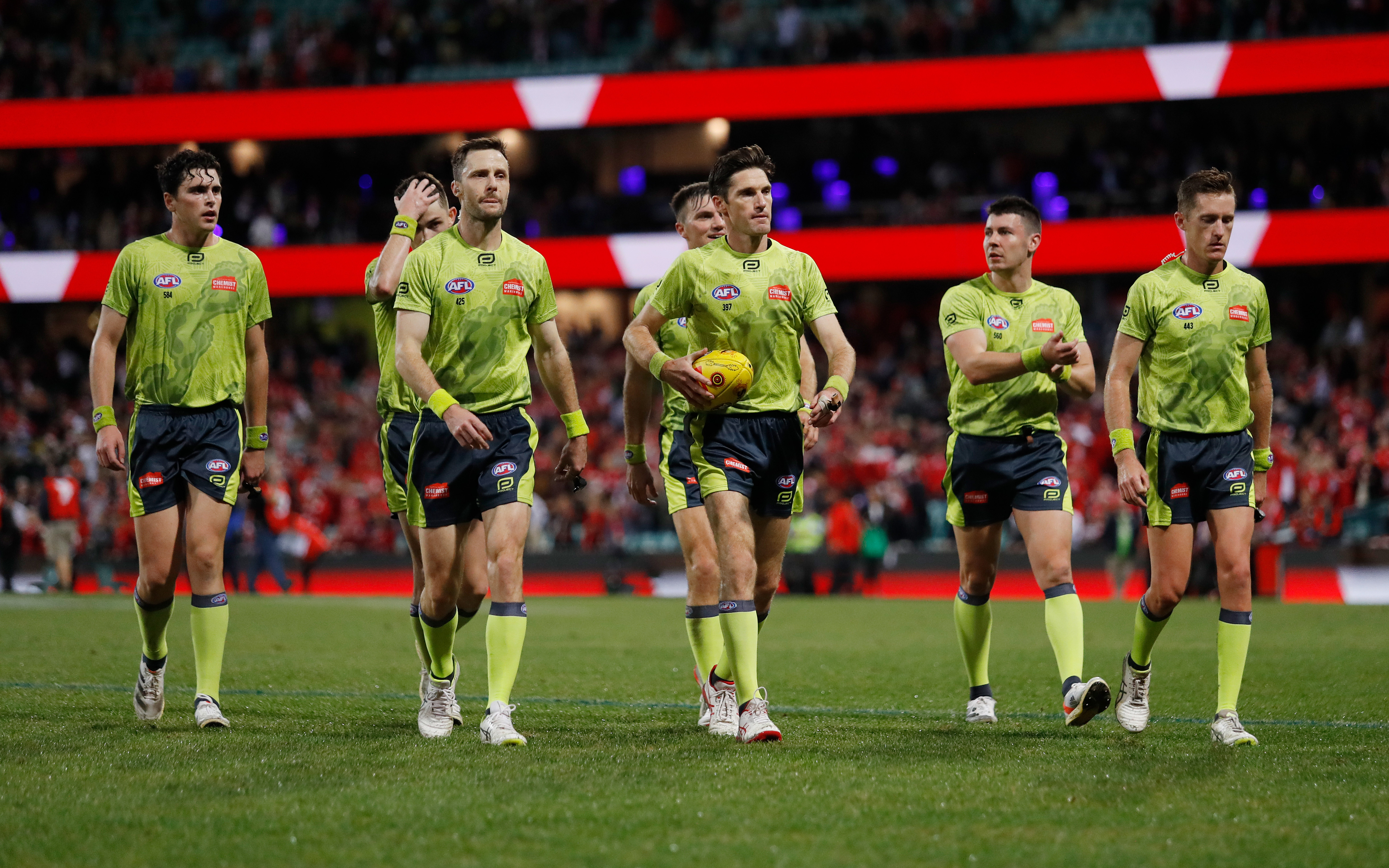 AFL 2025: AFL legends call for minimum marking distance to be changed