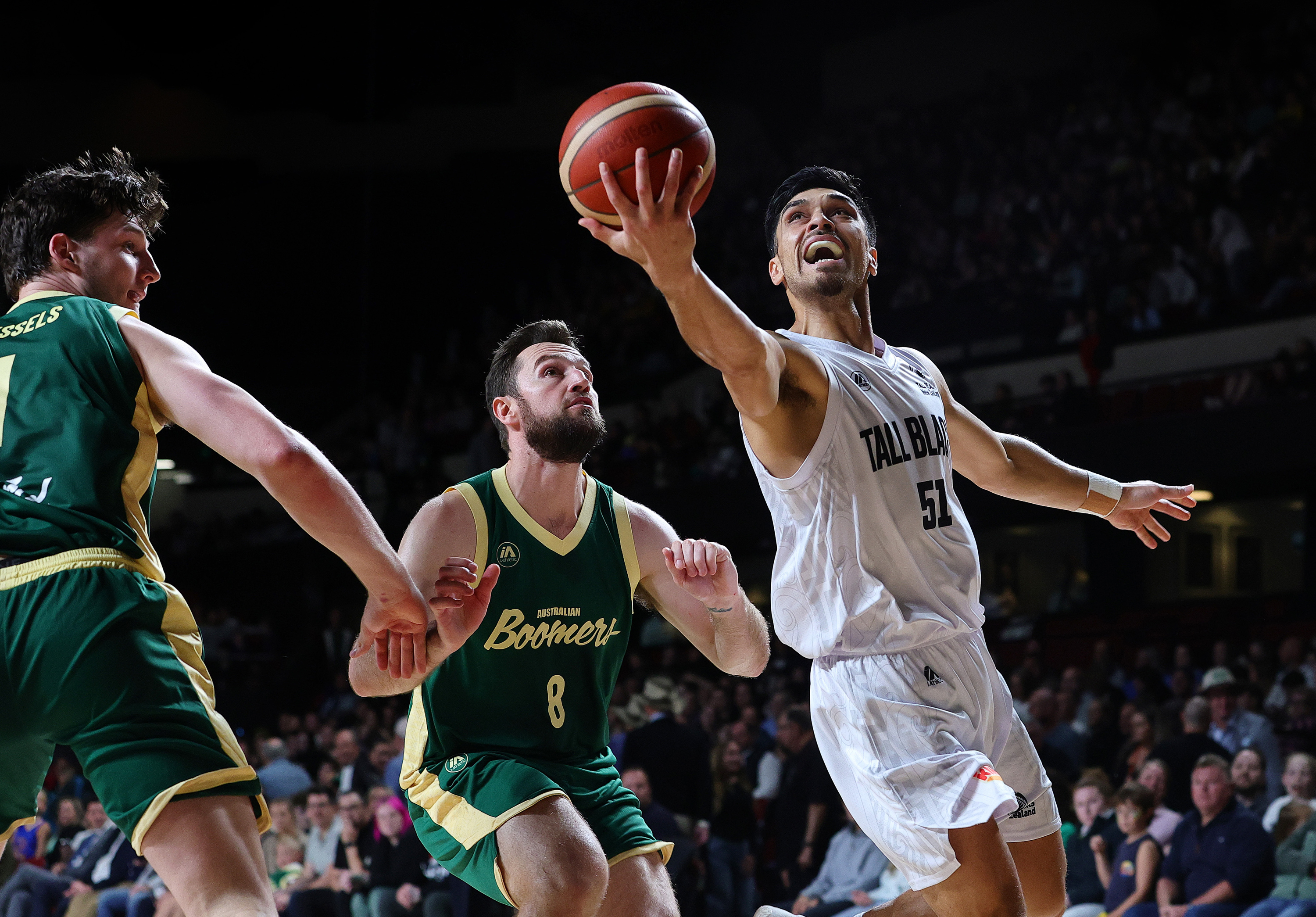 Tall Blacks fall short against Australia in Adelaide
