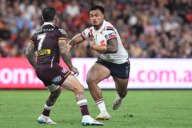 NRL 2025: Spencer Leniu carried on like a "pork chop" says Corey Parker