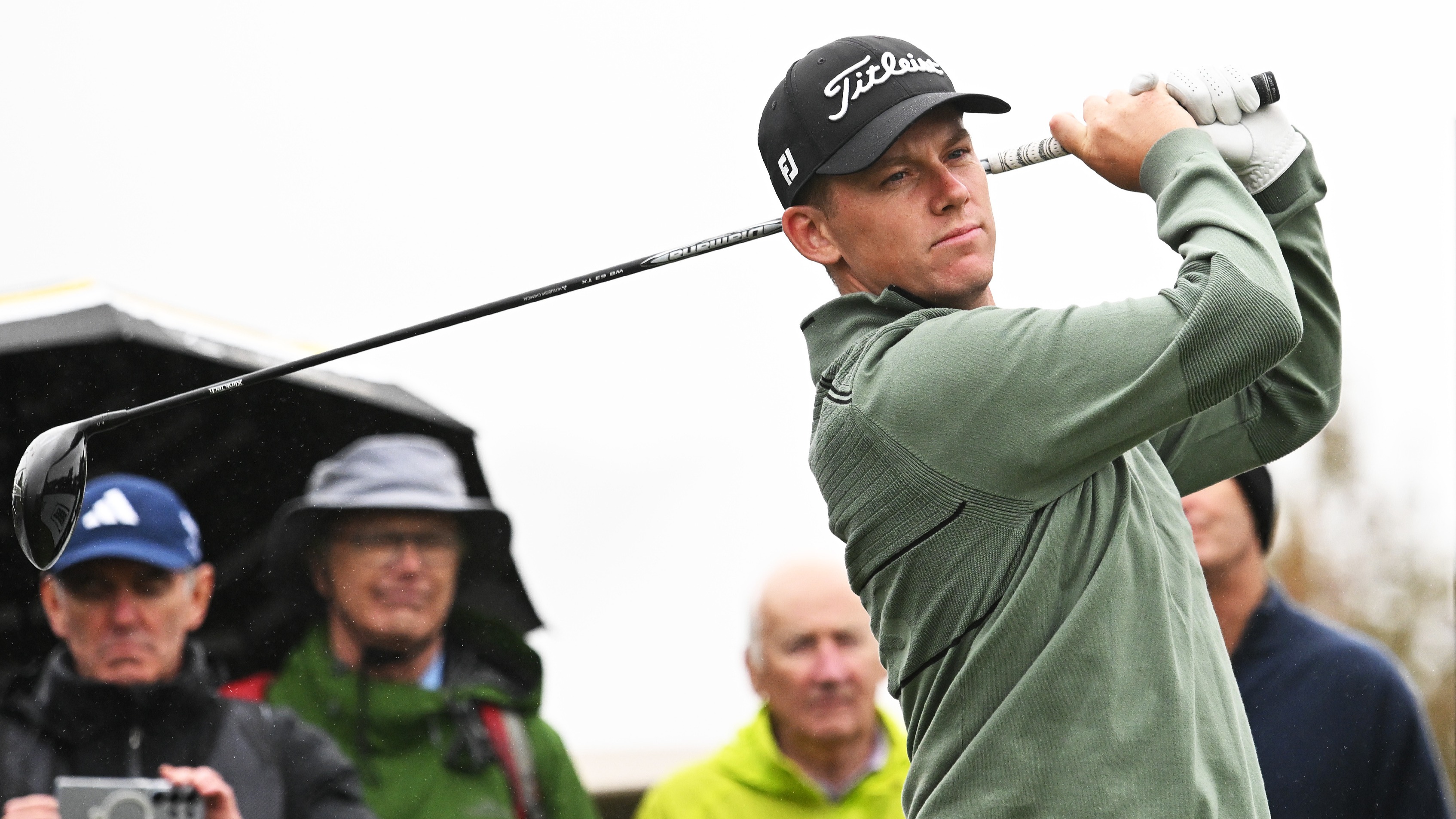 Kiwi duo Hillier and Miya set the pace at NZ Open