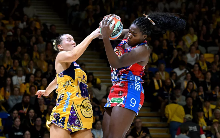 Lightning pip Swifts at the death in Super Netball thriller