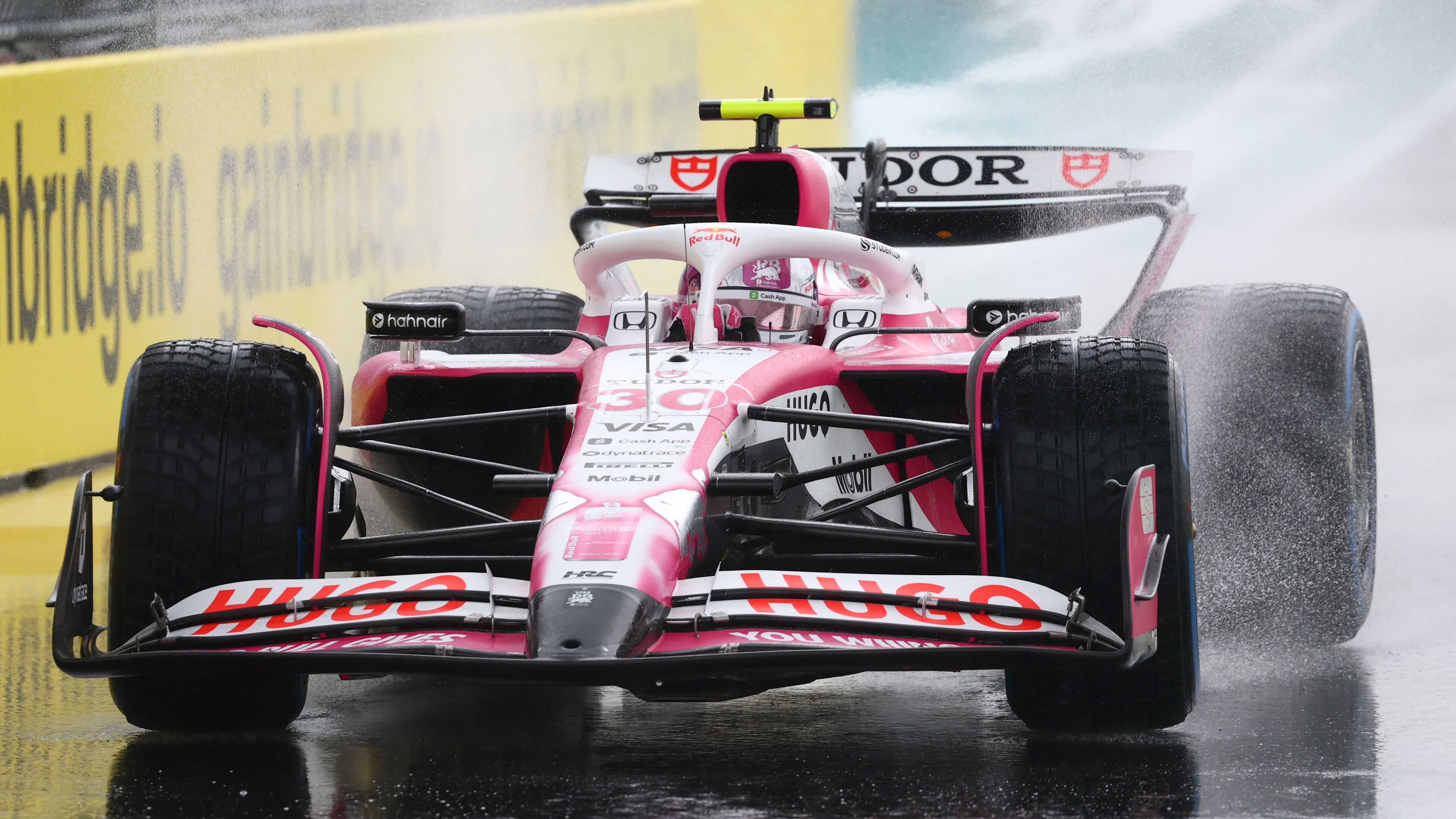 Lawson penalised for Alonso crash in chaotic Miami sprint