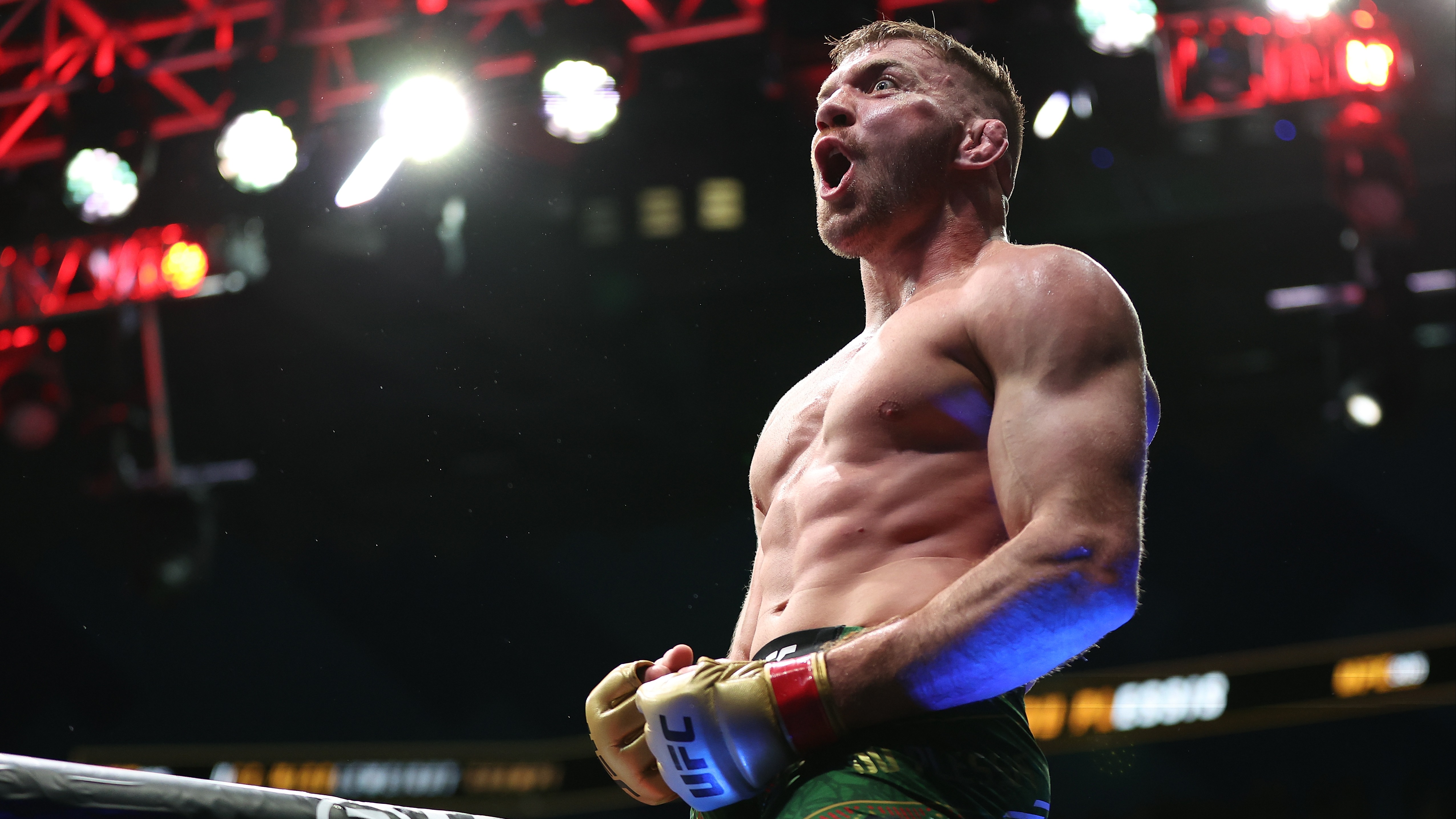 UFC 319 preview: Can Du Plessis defend his crown against Chimaev in ...