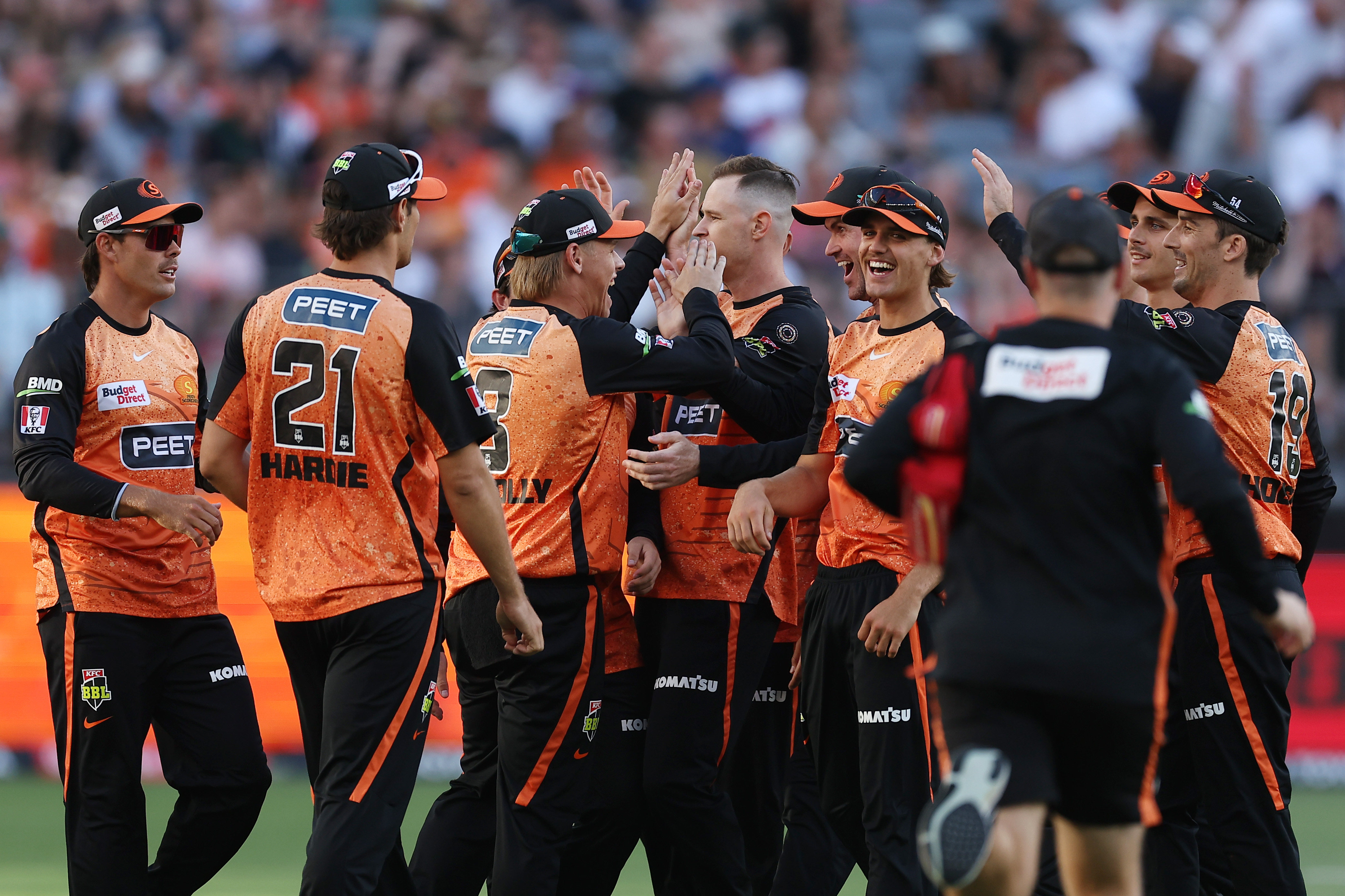 WA will turn purple Sunday night as Scorchers win over the Strikers ...