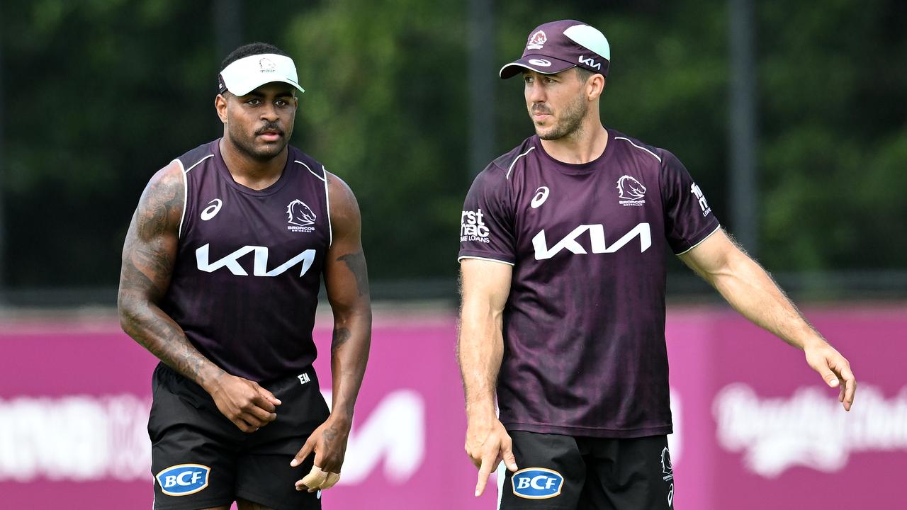 Returning Hunt takes charge of Broncos through turbulence