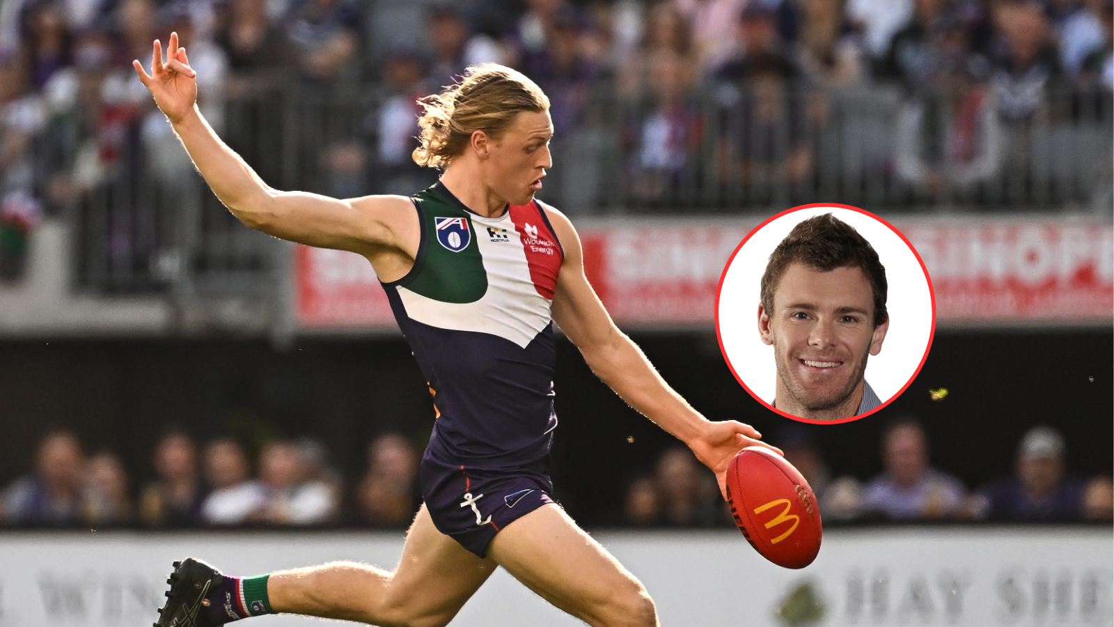 Why Mooney is “totally okay” with Dockers signing midfielder for nine more years