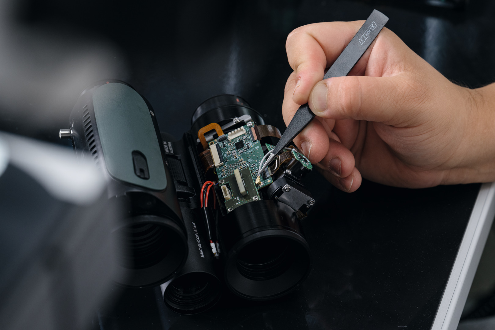 How a pair of binoculars becomes smart