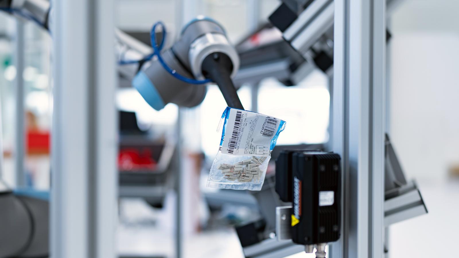 Error-free goods management with barcode scanning