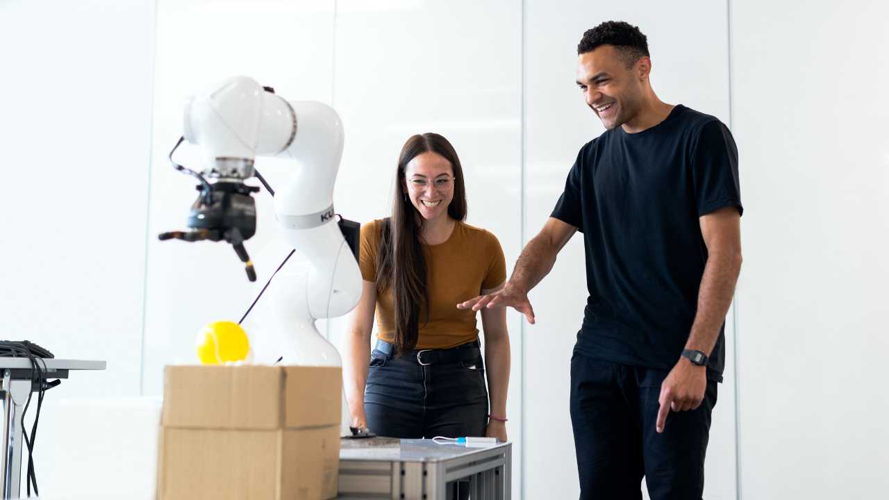 About the self-awareness of a robot