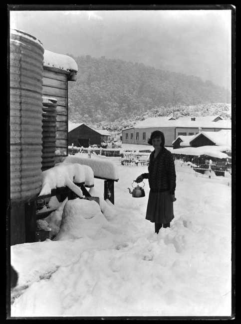 Waiuta under snow, c. 1931 | National Library of New Zealand