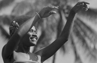 Do you know this woman? | National Library of New Zealand