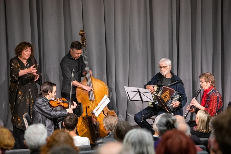 Lilburn Lecture 2022 — Ross Harris | National Library of New Zealand