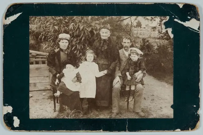 Lost in New Zealand | National Library of New Zealand