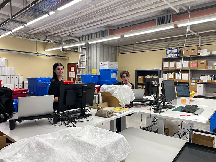 A day in the life of an Utaina library assistant | National Library of ...