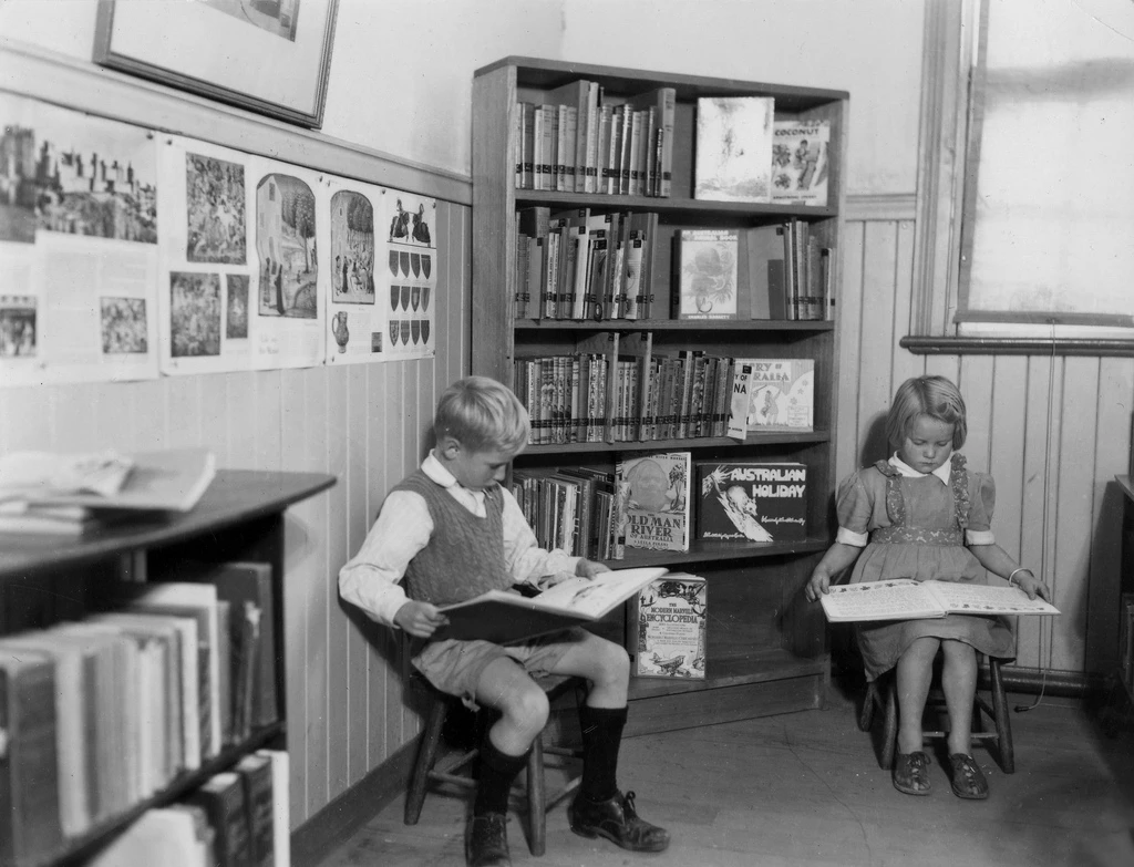 Creating reading nooks in your library | National Library of New Zealand