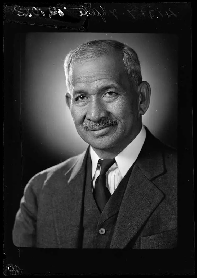 Reading the two versions of “Ngā Mōteatea” | National Library of New ...