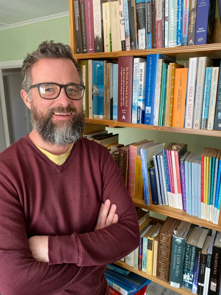 E oho! Contested ground: Henry Williams as missionary, mediator and ...