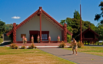 Marae:The Heart of Māori Culture by Malcom Mulholland and Robyn Bargh ...