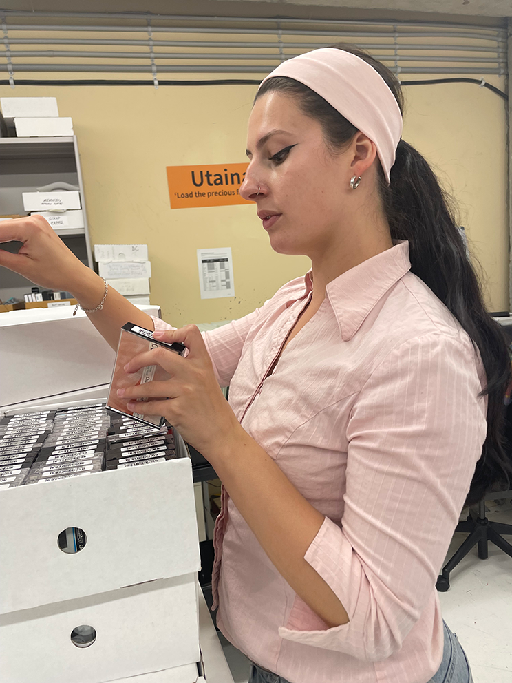 A day in the life of an Utaina library assistant | National Library of ...