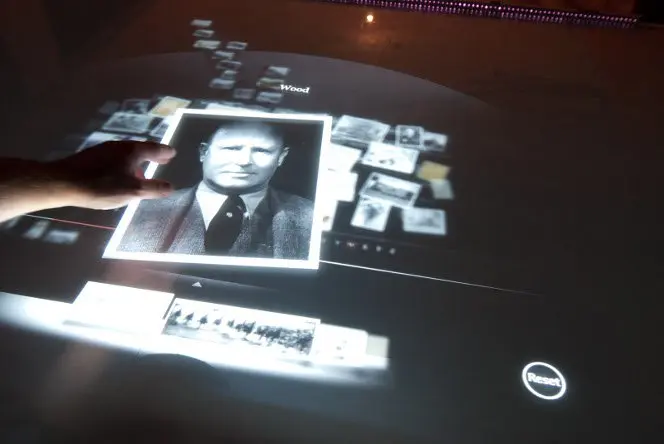 A cruisy Saturday shopping trip | National Library of New Zealand