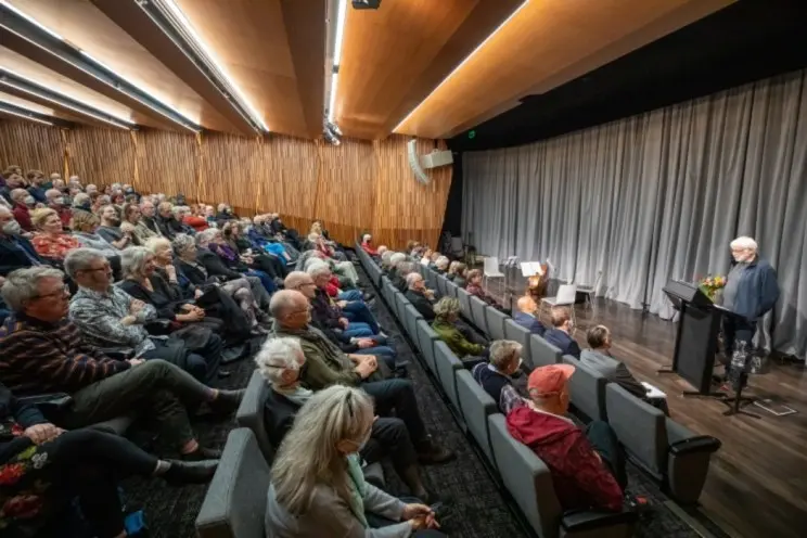 Lilburn Lecture 2022 — Ross Harris | National Library of New Zealand