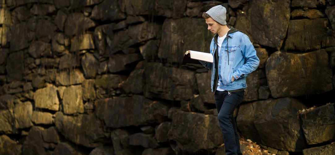 Develop keen teen readers — Invercargill | National Library of New Zealand