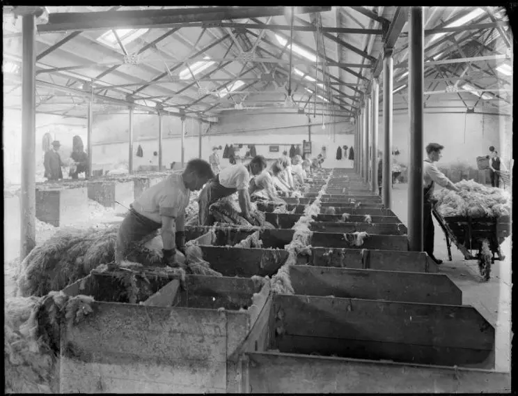 The eight-hour workday | National Library of New Zealand