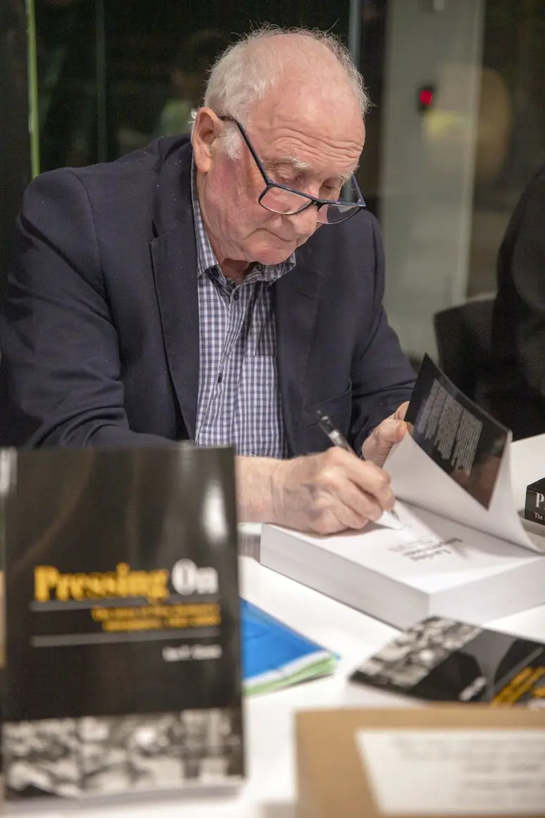 ‘Pressing On — The Story of New Zealand’s Newspapers, 1921-2000 ...