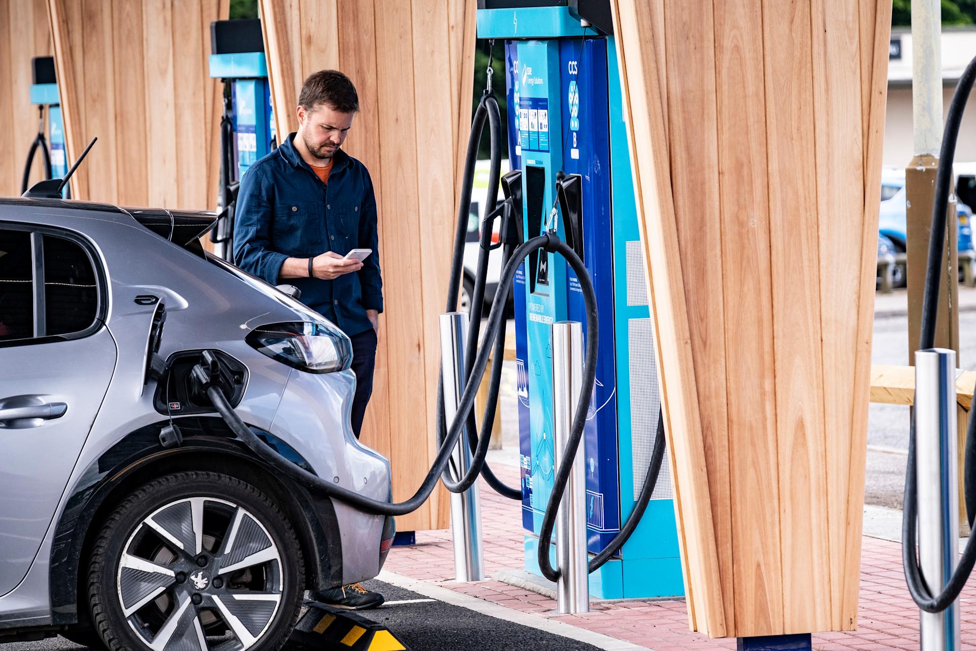 Decarbonising Transport | SSE Energy Solutions