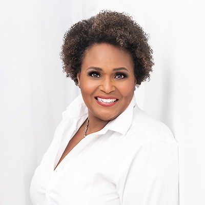 Cynthia Barnes | Capterra