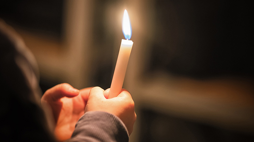 How Do You Honor a Deceased Friend or Family Member? | Sharp HealthCare