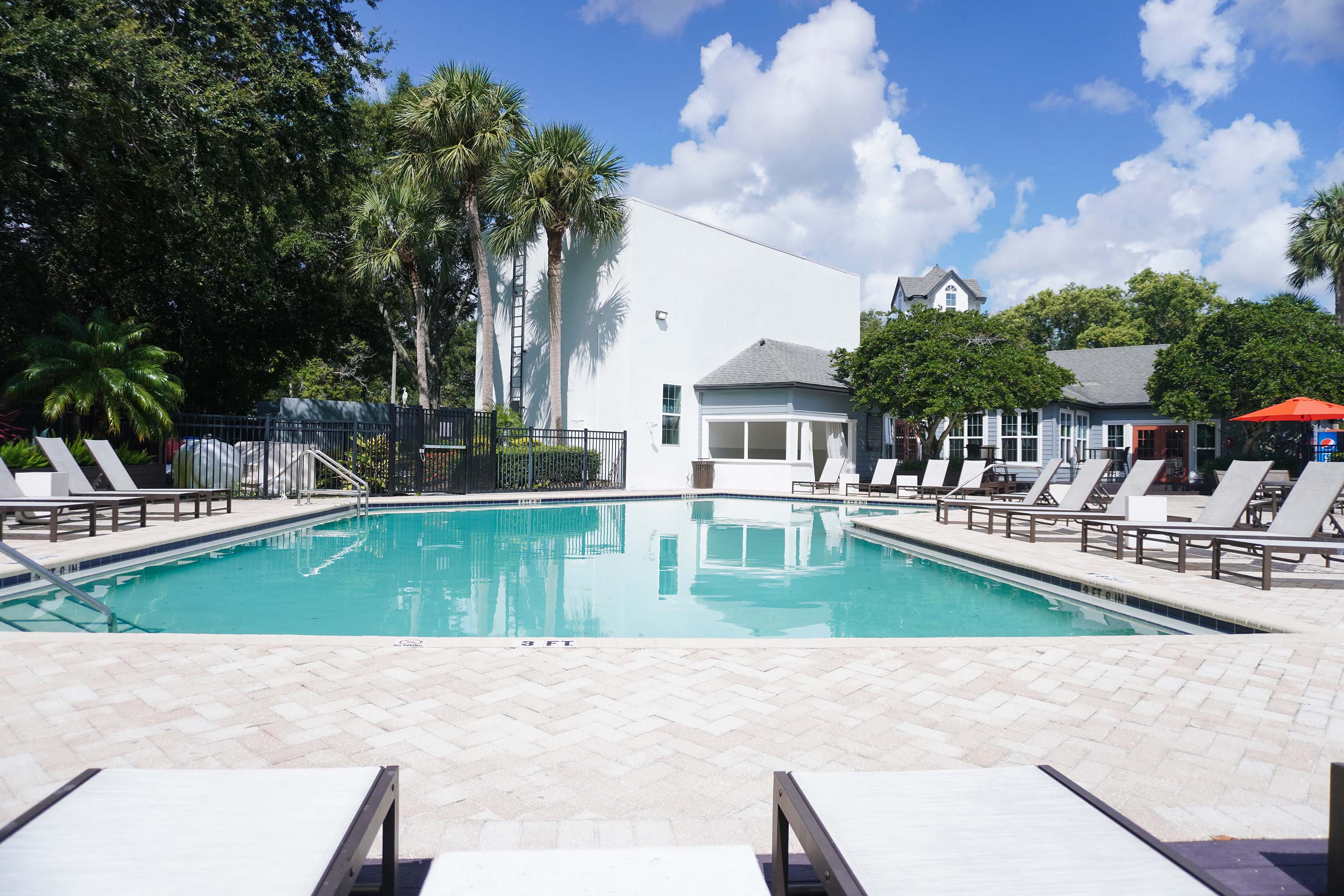 Gallery of images for The Frederick apartments in Orlando, Florida ...