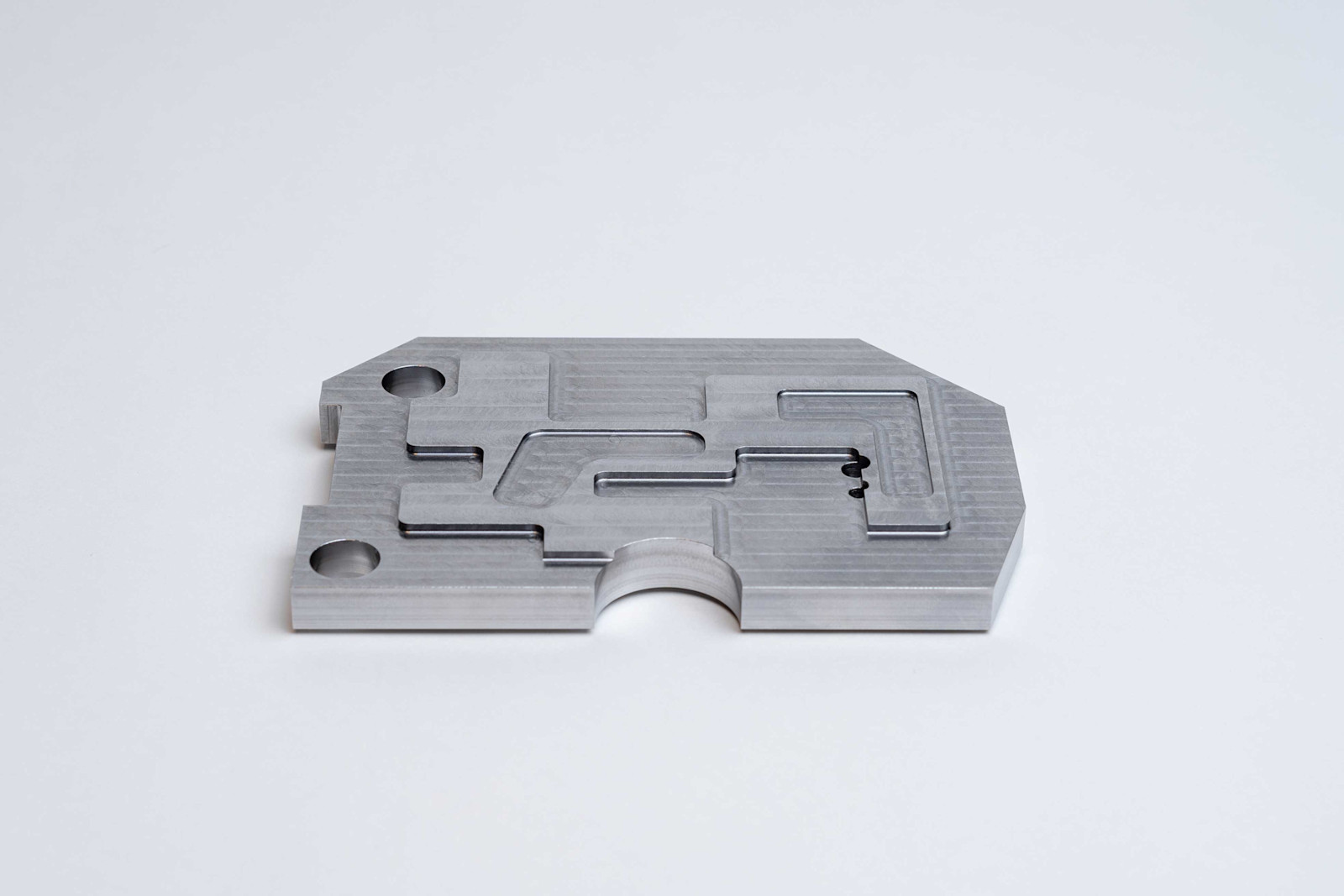 Hubs Local is here with more CNC sourcing options | Hubs